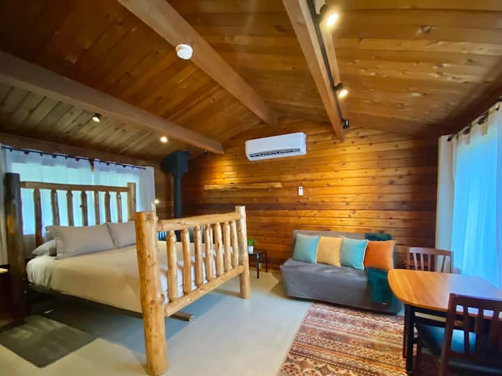 Dog Friendly, Lost River Studio#1-newly Renovated! - Cutthroat Lake, WA