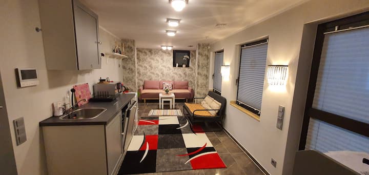 Ruhiges Apartment Mit Garten & Terrasse, Parkplatz - Düsseldorf