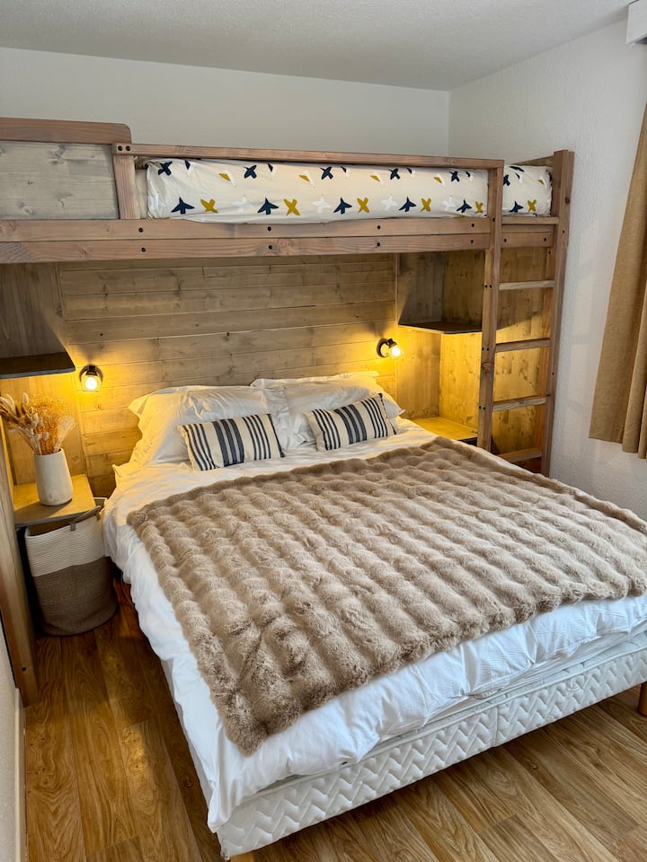 Stylish La Tania, Sleeps 2-5 - La Tania
