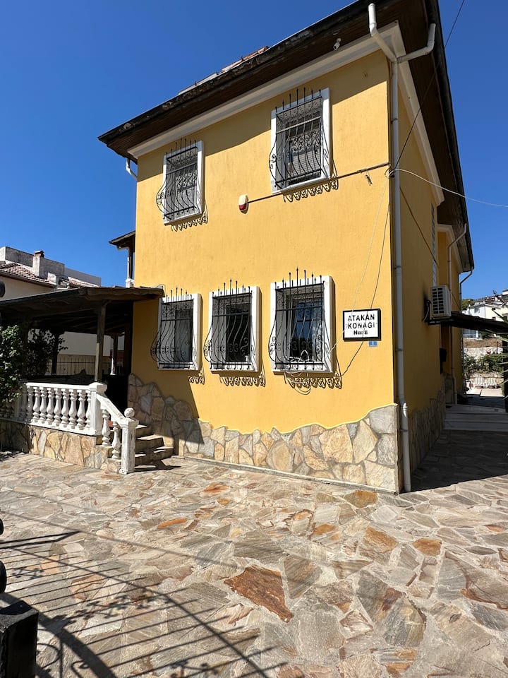 Beautiful Villa With Private Pool And Garden - Kuşadası