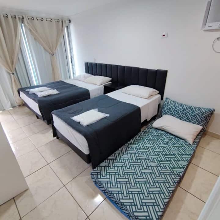 Flat Docelar Garagem, Hakka, Feirinha E Hospitais - Liberdade