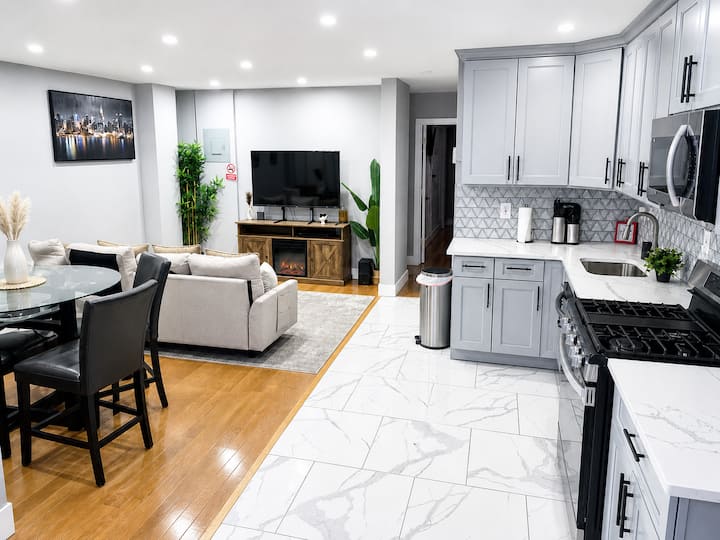 Cozy Bklyn 2br • Sleeps 6 •Pet Ok• Easy St Parking - Brooklyn, NY