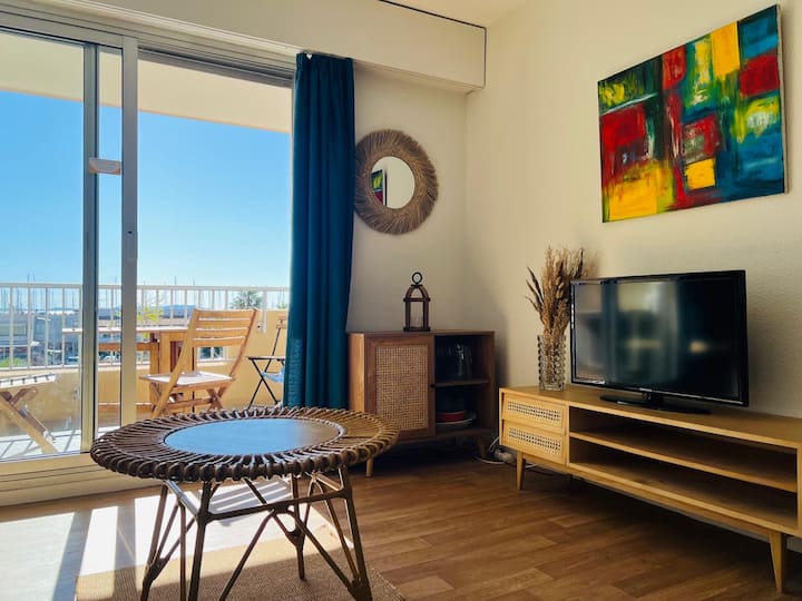 Studio Parc - Vue Mer Et Sur La Marina Du Port ! - Plage de Porquerolles