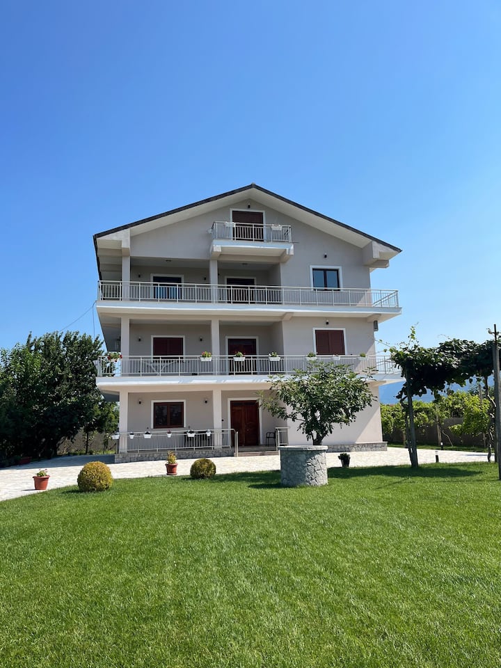 Casa Shtoj I Vjeter, Shkoder - Shkodër