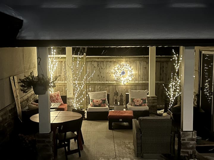 Spacious Garden Retreat With Gourmet Kitchen - Ottawa