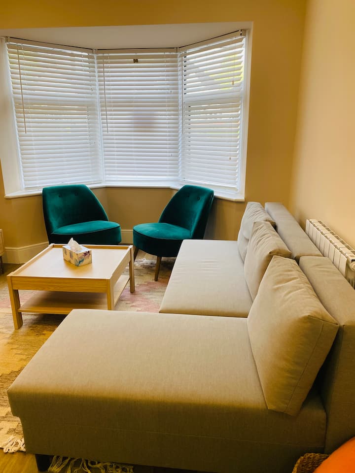 One Bedroom Flat + Sofa Bed - Sutton Coldfield