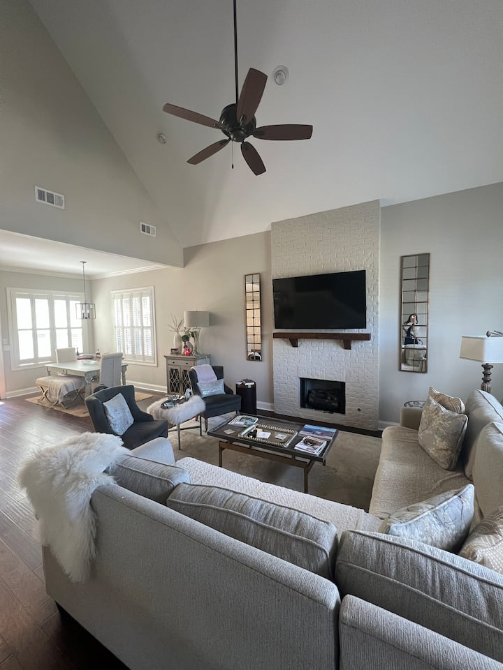 North Oxford Golden Court - Oxford, MS