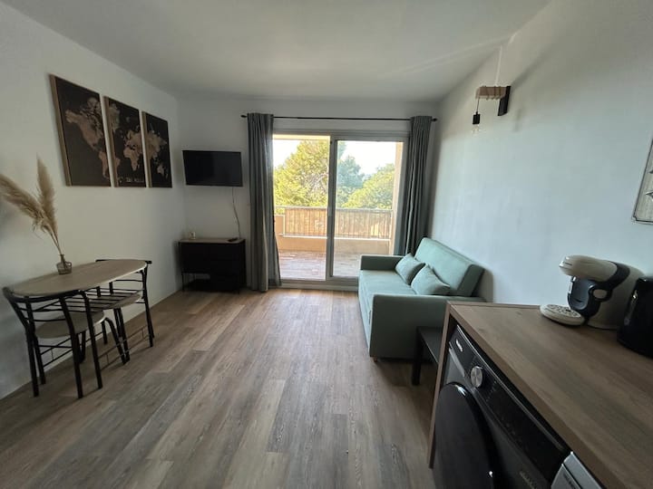 Studio - Hyères Port - Vue Sur L’hyppodrome - Presqu'île de Giens