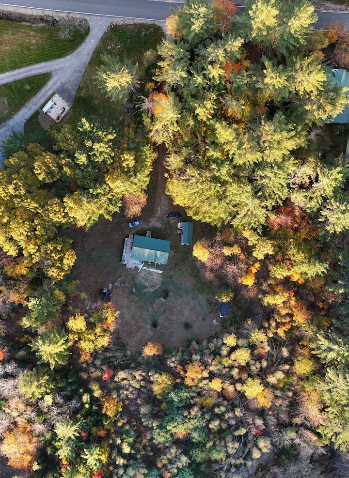 Tropical Paradise Mtn Lounge - Bethel, ME