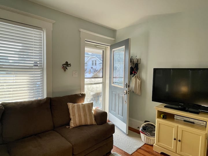 Beach-block Condo Steps From Boardwalk (Pets Ok!) - Ocean City, NJ