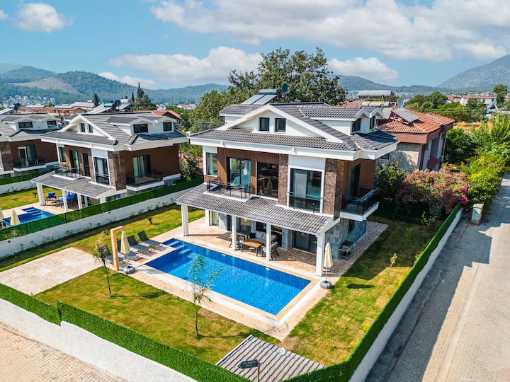 Mükemmel Konumda Lüks 4+1 ÖLüdeniz Villaları - Fethiye