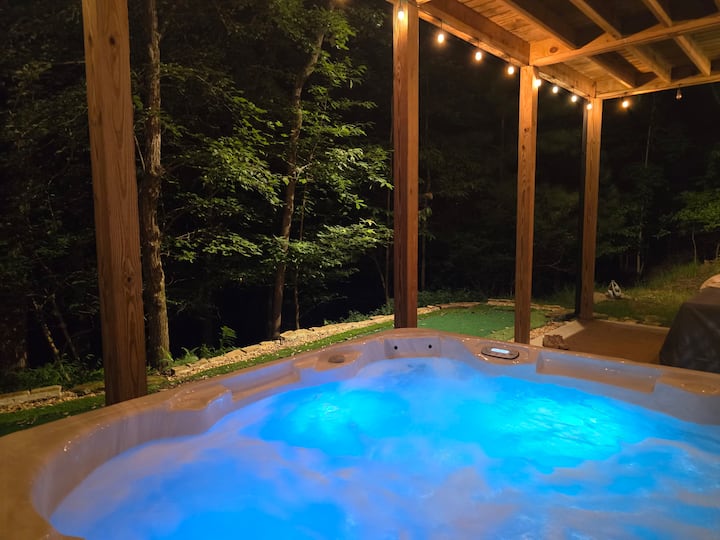 The Ultimate Entertainment Cabin: Ravens Retreat - Blue Ridge, GA