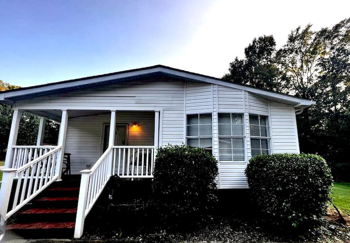 Cozy 3 Bed/2 Bath House In Lake Wylie Area - Lake Wylie, SC