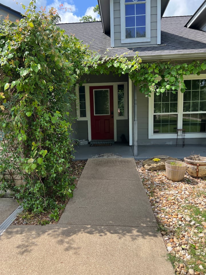 Quiet Montgomery Home W/ Firepit And Pool - Bernhardt Winery, Plantersville