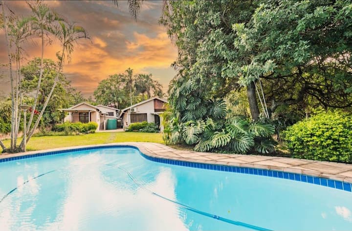 Westie Villa - Queensburgh