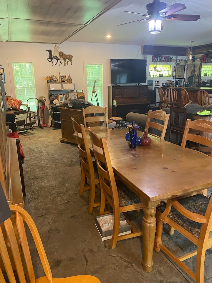 Eclectic Stay-walk To Lake - Saratoga, NY