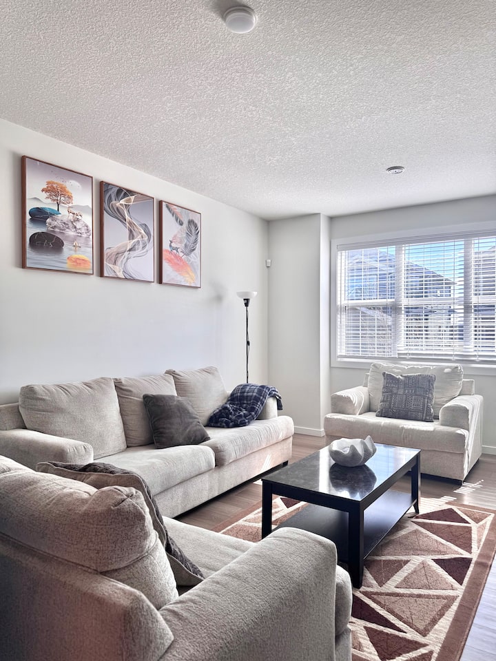 Stylish 3 Bedroom Home Near Wem With A/c - Edmonton, Canada