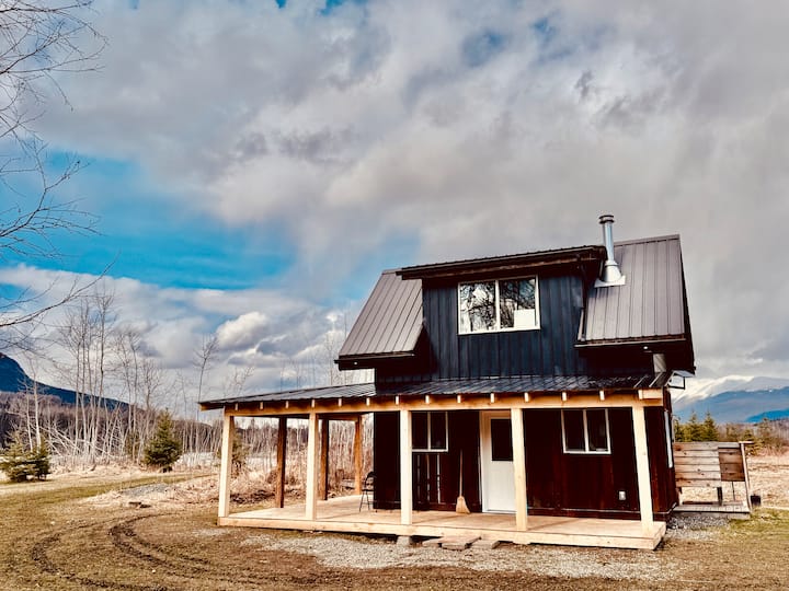 River Mist Cabin - Canada