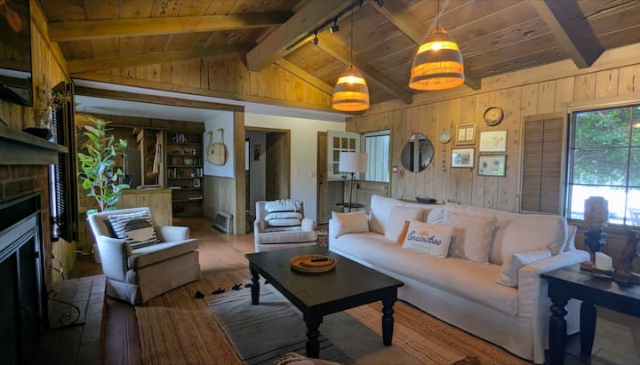 The Farmhouse, A Beach Cabin In Encinitas - Encinitas, CA
