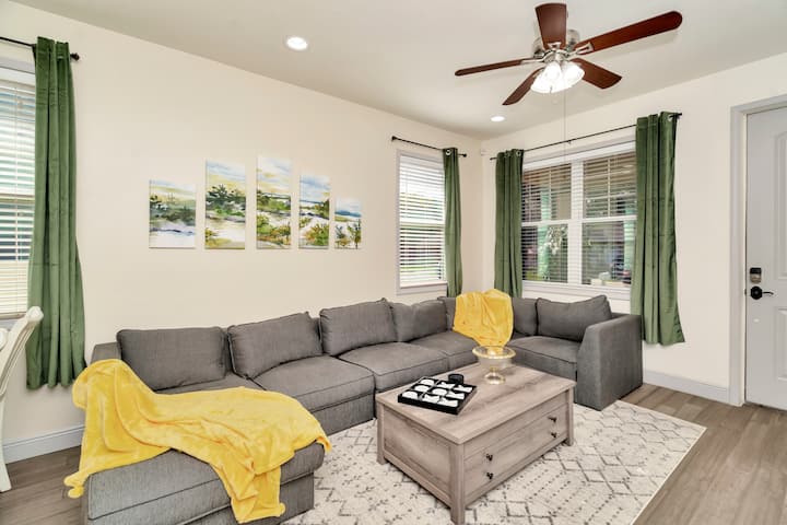 Long Term Stays/near Downtown/sleeps 12/ Hot-tub - Tampa, FL