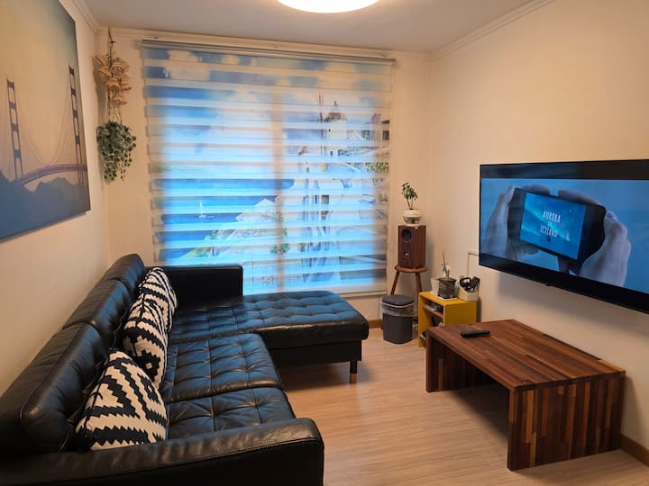 Sunnymangoyeontral House(netflix_wi-fi_cable,2f) - South Korea