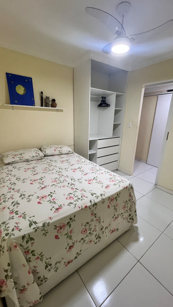Ap. 04 - Espaço Simples E Localização Privilegiada - Vitoria