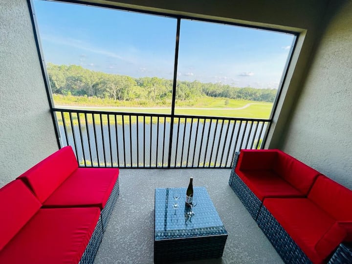 Golfers Den - Lakewood Ranch, FL