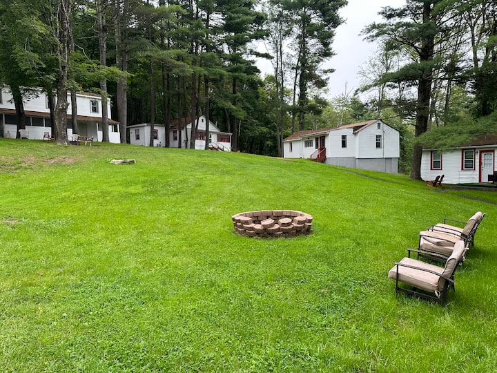 8 Units With 22 Rooms Upstate Ny - Monticello, NY