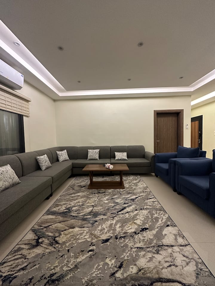 شقة واسعة قرب الحرم النبوي | مدخل خاص | 3 غرف نوم - Medina