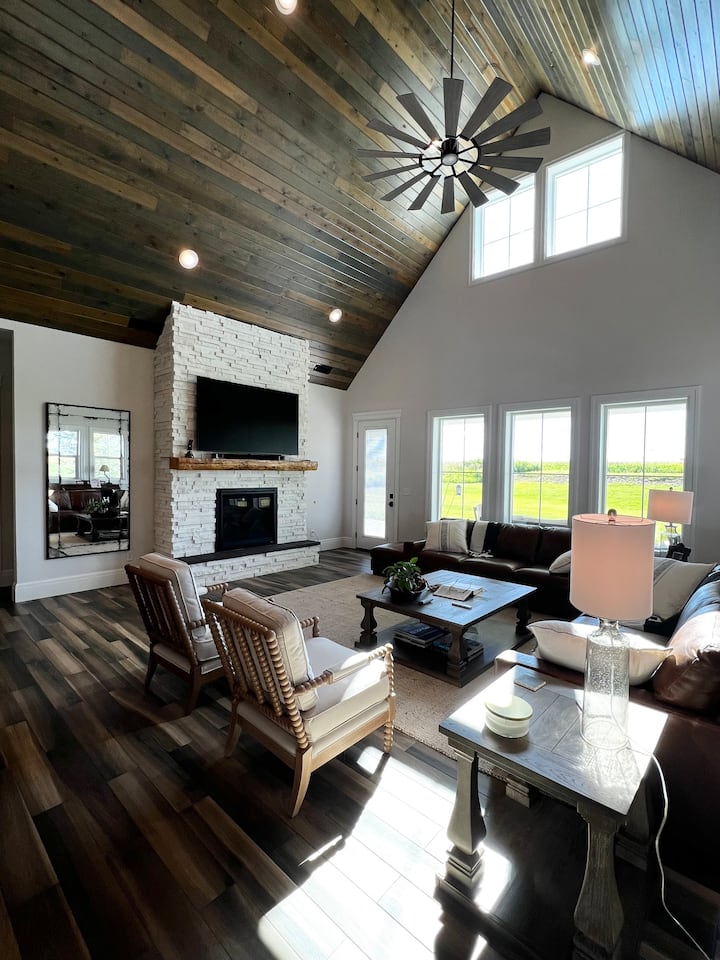 A Perfect B & B Escape And Venue! - Rexburg, ID