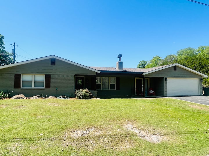 Relax, You’re At The Lake! - Davis, OK