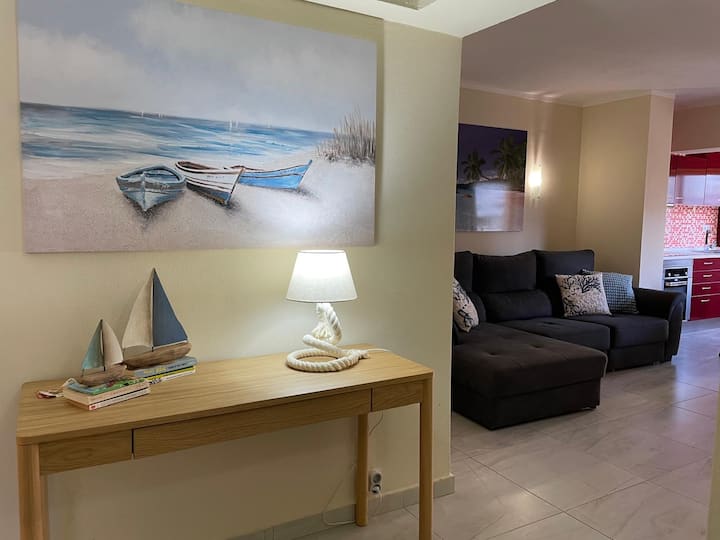 T2 With Pool, 300m From The Beach - Portimão