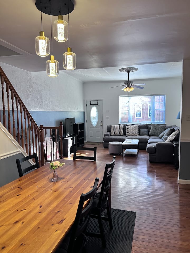 Large 3 Story 3 Bed Fishtown House With Backyard - Philadelphia, PA