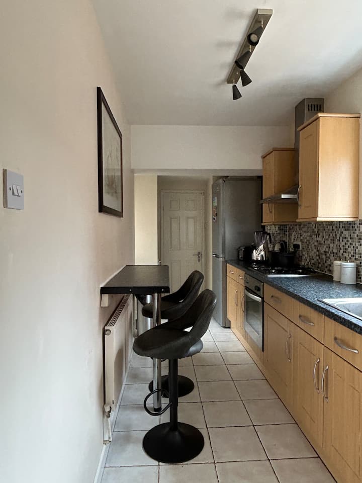 No.6 Overnight Stays - Worcester