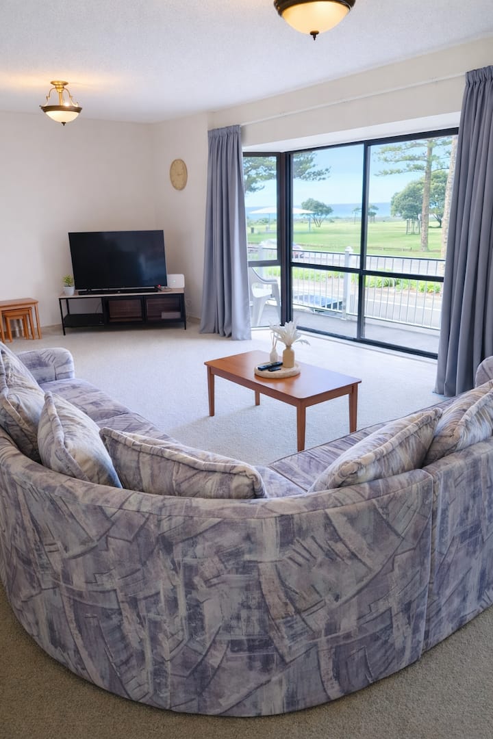 Marine Parade, Stunning Ocean View - Napier, New Zealand