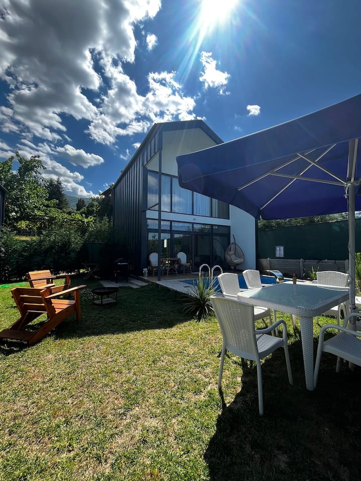 ŞAna Bungalow | ÖZel Isıtmalı Havuz & Sakin Doğa - Kartepe