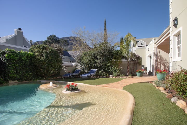 Sunflower Villa In Franschhoek - Franschhoek