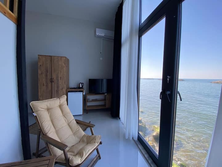 Denize Bir Adım 
Lal Suit Oda 3 - Akçakoca