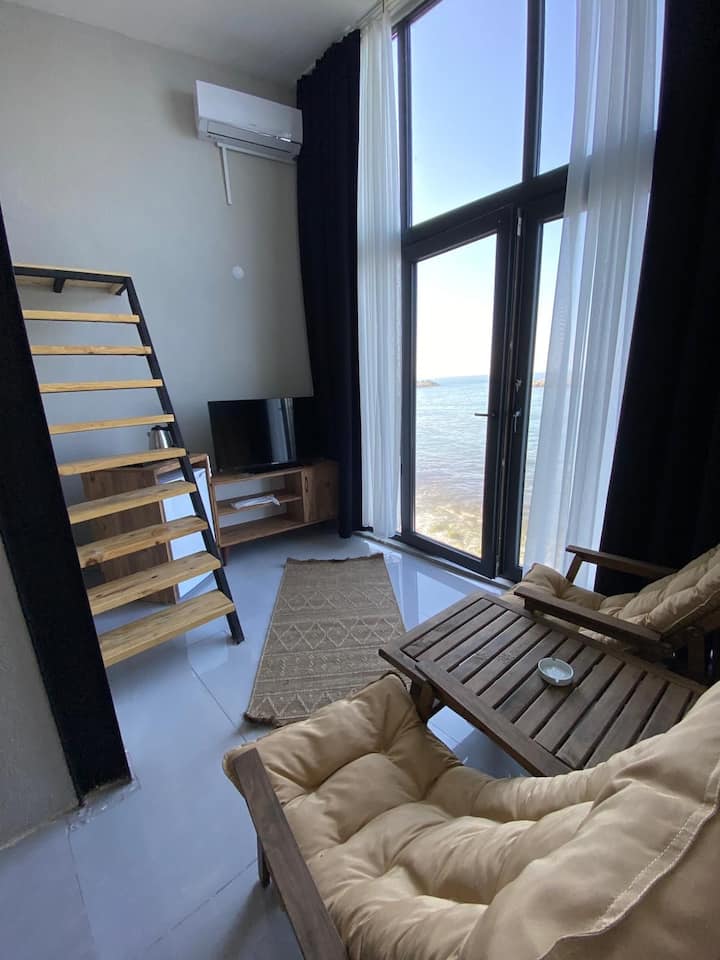 Denize Bir Adım 
Lal Suit Oda 5 - Akçakoca