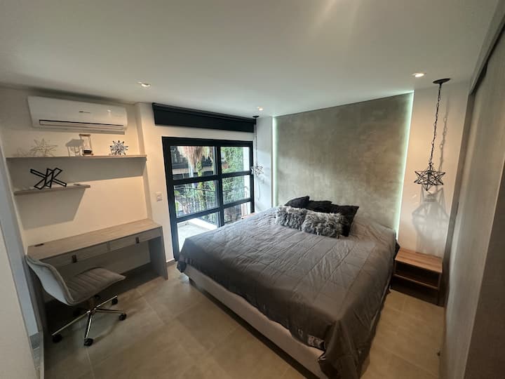 Apt 300 With A/c And Jacuzzi - Medellín