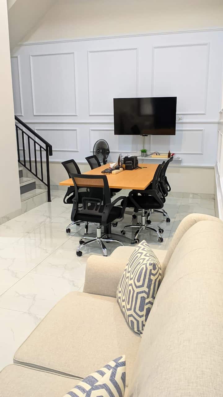 Urban Haus – 3br Near Simatupang & Aeon Mall - Jakarta