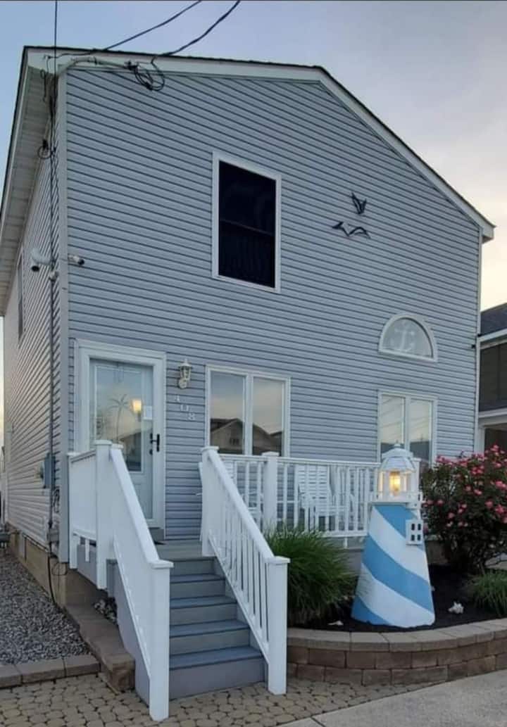 Private Wildwood Home – Palm Tree In Yard W/shower - Wildwood, NJ