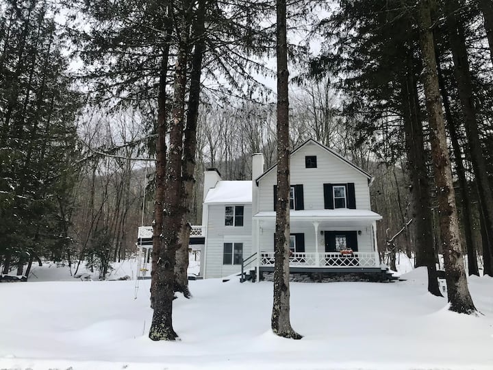 Family-friendly Hunter Charmer Near Creek & Lake - Hunter, NY