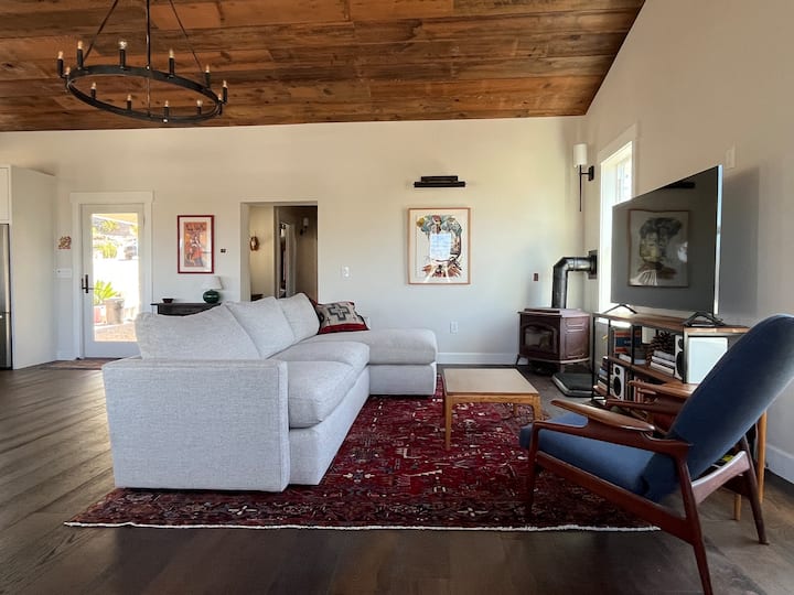 1800s California Farmhouse Downtown Slo - San Luis Obispo, CA