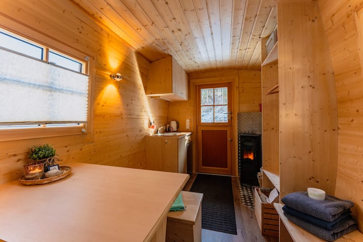 Holzhütte Auf Dem Campingplatz Bergblick - Frutigen