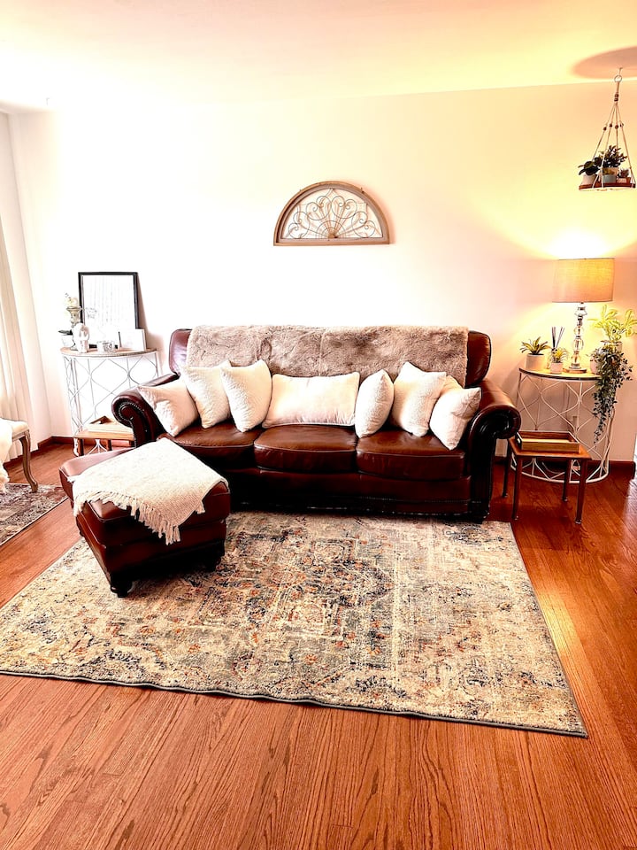 Long Stay Discount/free Parking, Washer/dryer - Germantown, WI