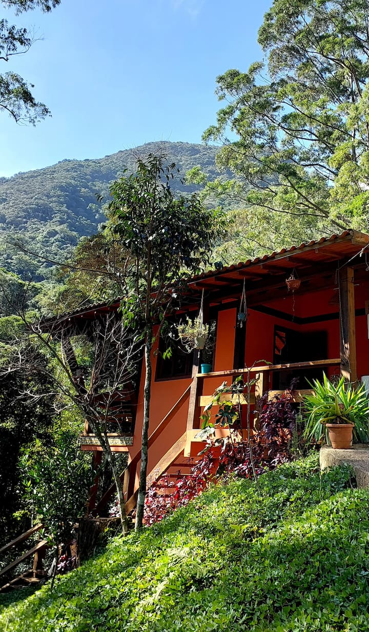 Chalé Na Floresta Em Petrópolis - Petrópolis