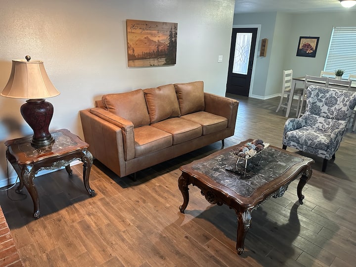 Cozy Casita - Midland, TX