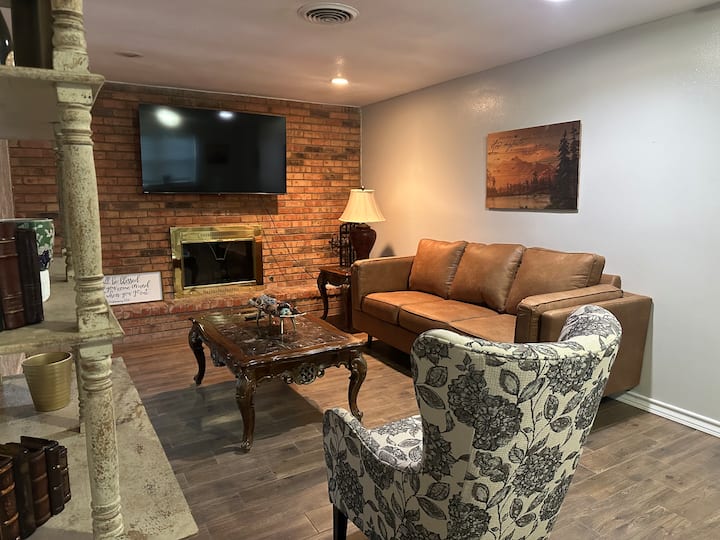 Cozy Casita - Midland, TX