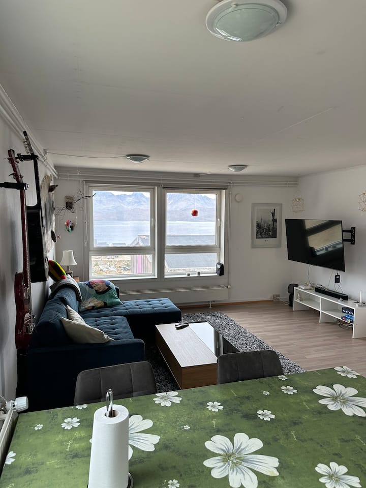 Cozy Guesthouse With A View - Greenland